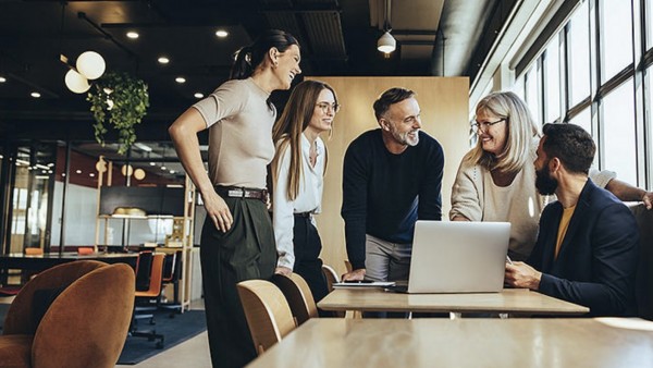 CommBank expands strategic partnership with generative AI company ...